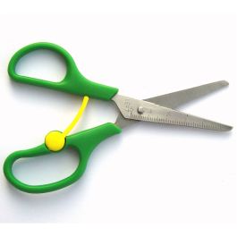 Spring Assisted Scissors | Dryad Education